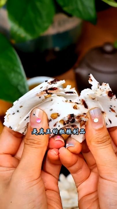 Fasimiyu เค้กแผ่นงา 200กรัม ขนมจีน เค้กปาเจิน หลายชิ้น ขนมอบฟู่หลิง เหนียวนุ่ม หวานเล็กน้อย ...