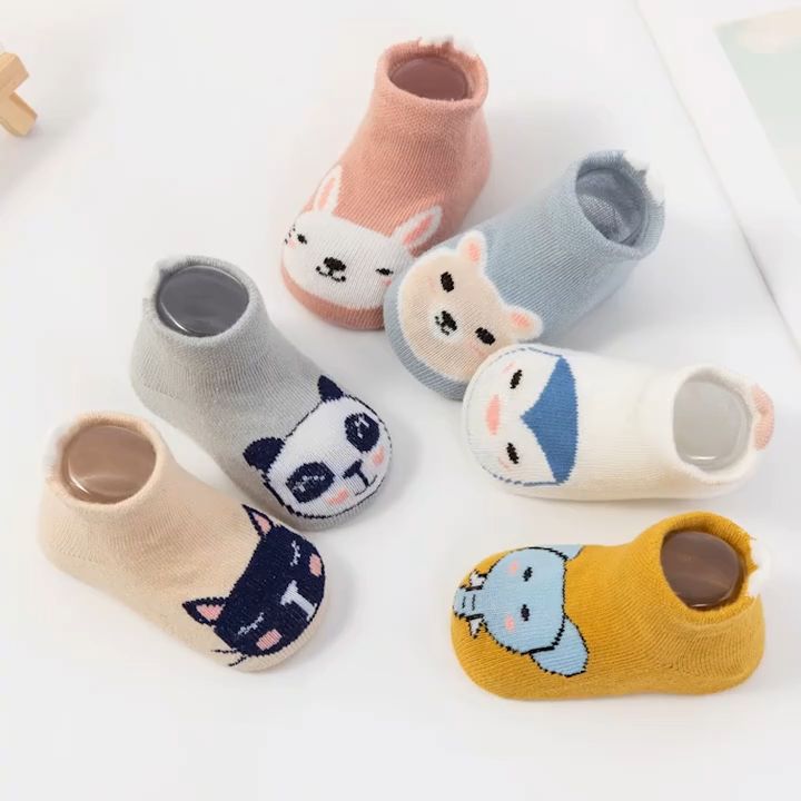 CEEKEY การ์ตูนถุงเท้าแทรมโพลีนตัดต่ำเด็กเด็กถุงเท้าพื้นส้นถุงเท้าเรือ ...