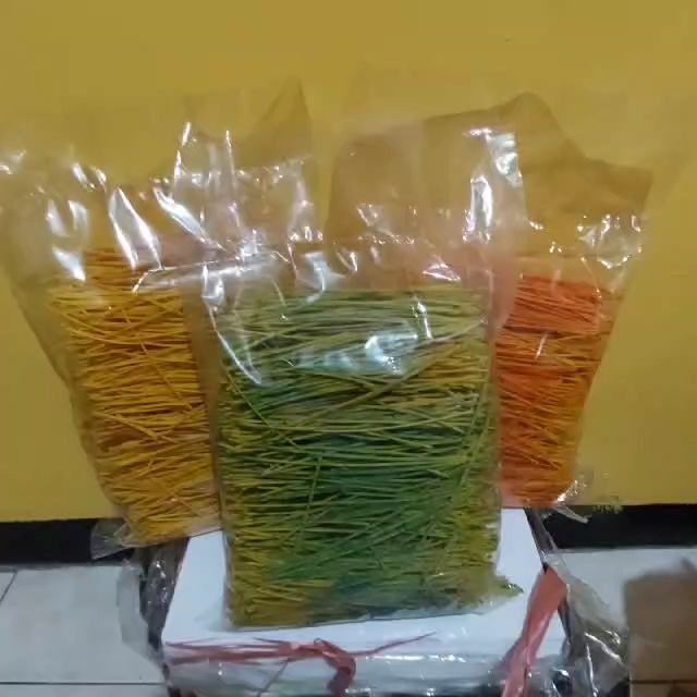 Mie lidi 1 kg / mie lidi pedas / cemilan pedas / cemilan gurih / mie ...