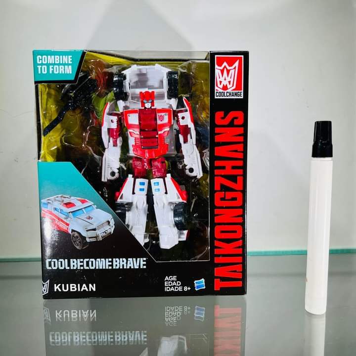 Mainan action figure transformers Transformer first aid Coolbecomebrave ...