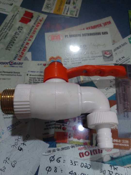 kran plastik drat kuningan 1/2 inchi kran air PDAM stop kran harga ...