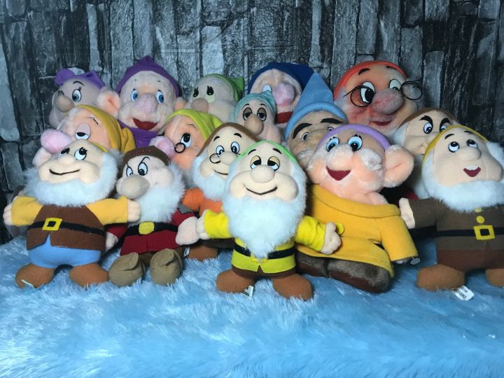 ตุ๊กตาคนแคระทั้ง7 (The seven Dwarfs) สินค้ามือสองอเมริกา ลิขสิทธิ์แท้ ...