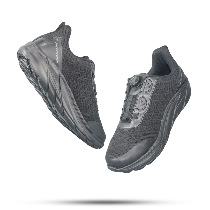 Sepatu Running Tali Putar Untuk Olahraga Lari Milestone Montana ...