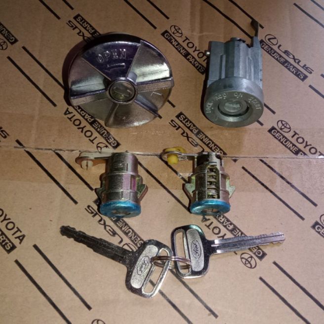 kunci set Toyota Dyna 110 115 125 130 24v Hino Dutro 110 130 24v ...