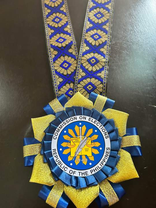 Garland Lei for graduation and guest or vip with free logo | Lazada PH