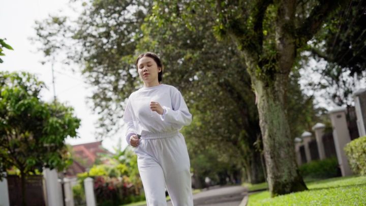 [BUY 1 GET 2] TETO Antiperspirant 30ml yang mengurangi keringat hingga ...