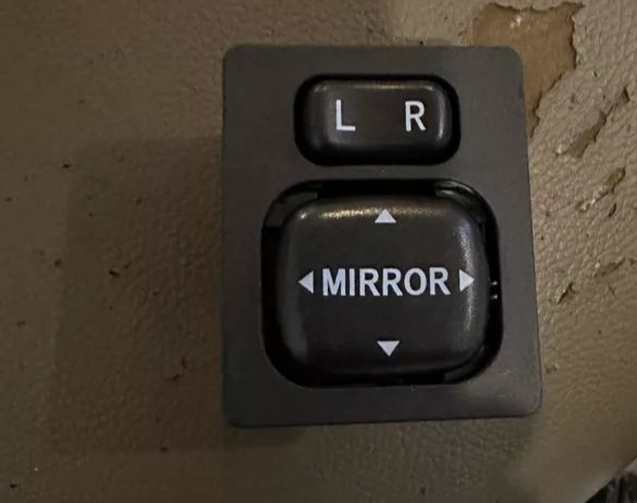TOYOTA VIOS NCP42 ALTIS INNOVA TOYOTA HILUX SIDE MIRROR SWITCH NO AUTO ...
