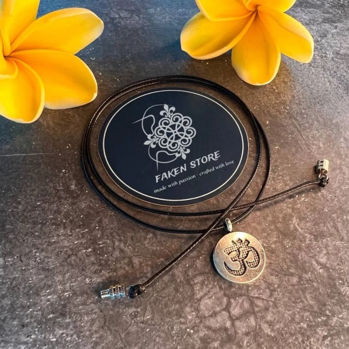 Kalung Tali Kulit Hitam Polos Simbol Ongkara asli khas Bali Original ...