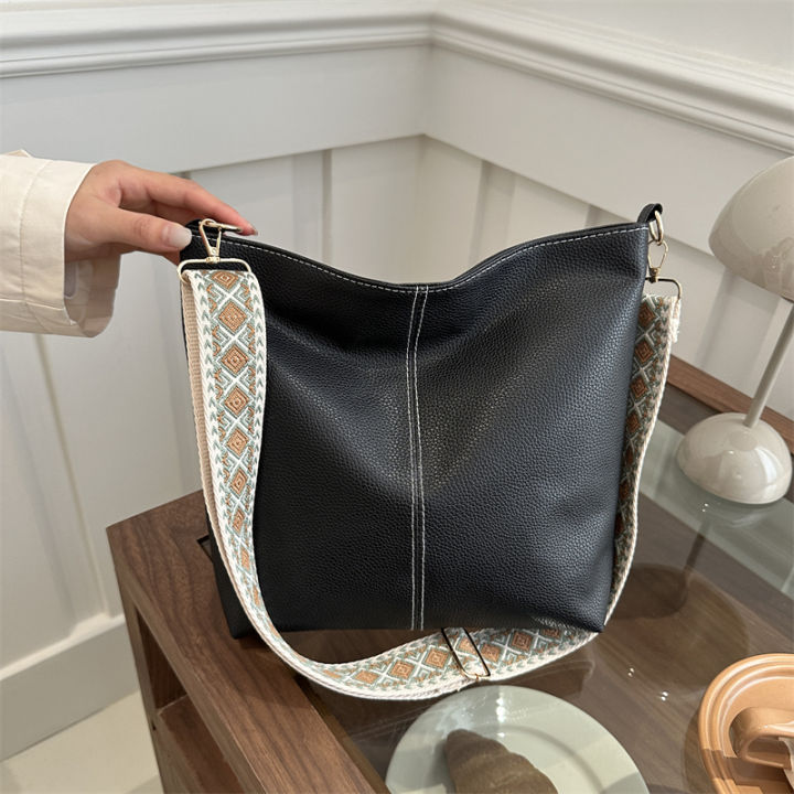 Large Capacity Bag for Women 2024 Trendy New Arrival Retro Broadband ...