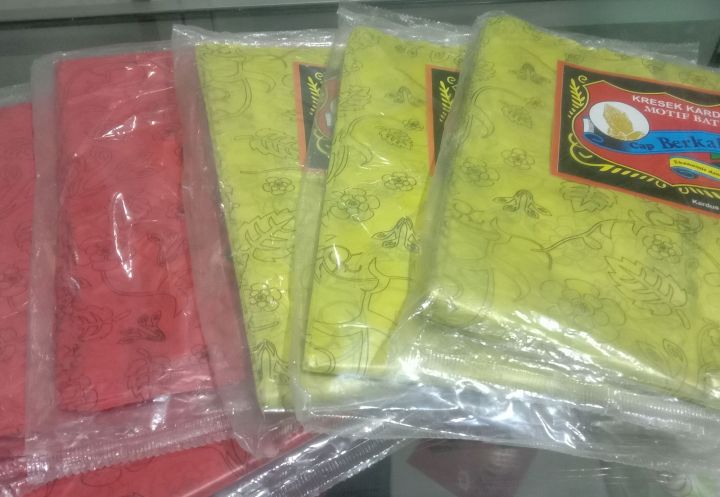 tas kresek hajatan/ tas kresek dus nasi kotak ukur 20x20 motif batik ...