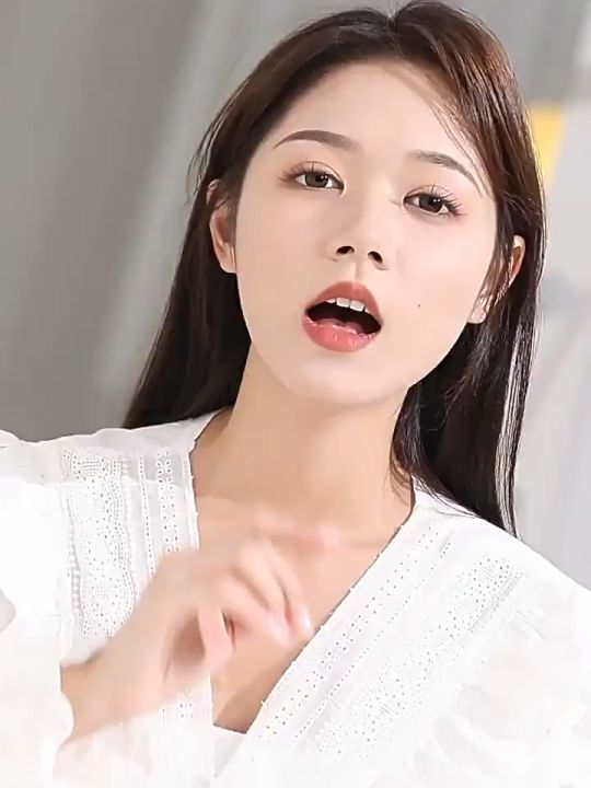 MAYCREATE Aloe Vera Soothing Moisturizing Gel Improve Skin Dryness ...