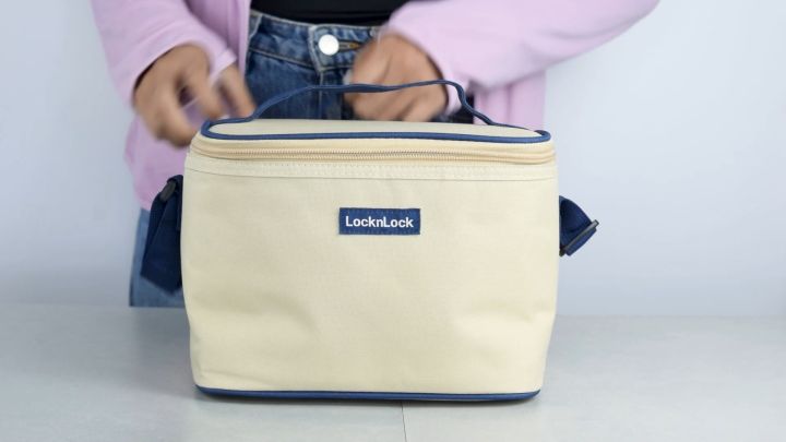 LocknLock Easy Flip Lunch Bag Set with Airtight Lunch Box for Kids and ...