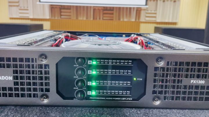 padon Professional amplifier, four channel, 8 ohms, 1300 W * 4. Audio ...