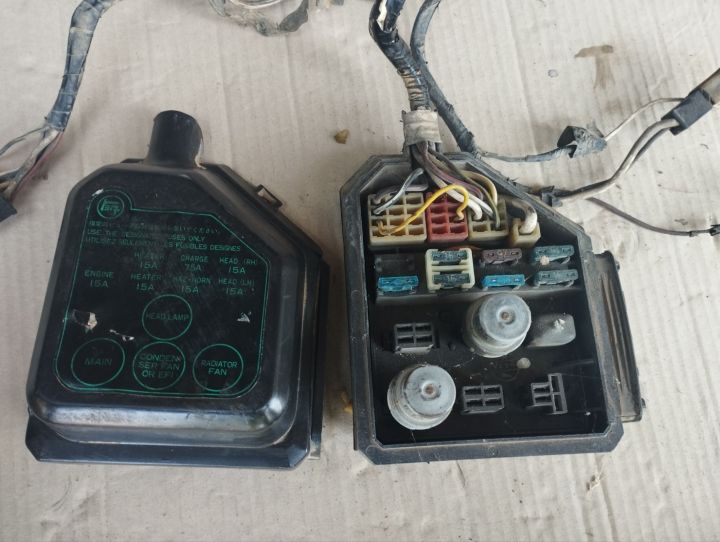 กล่องฟิวส์ toyota ke70 | Lazada.co.th