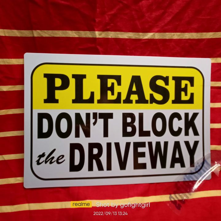 Please Don't Block the Driveway Yellow Signage A4 Size PVC (Hard ...