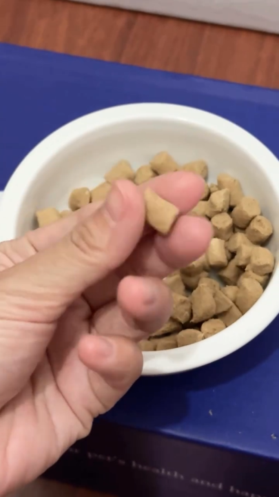 Bone Appetit - Premium Cat's Freeze Dried Main Food - Chicken & Cod ...