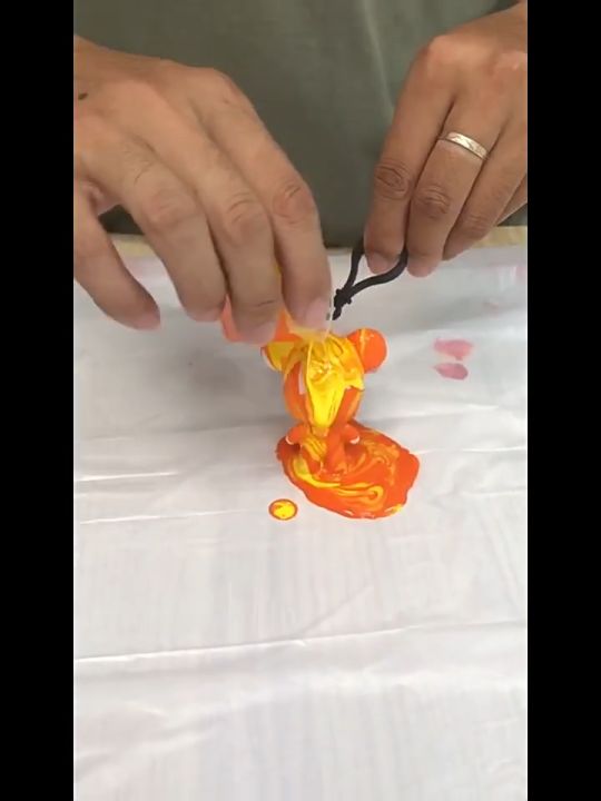 Fluid Bearbrick Keychain Paint 🔑 DIY 网红爆款流体熊 Gantungan Kunci Bear ...