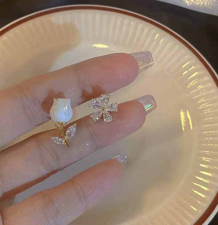 LM107 Bông tai hình hoa hồng đối xứng hoa năm cánh, dễ thương | Lazada.vn