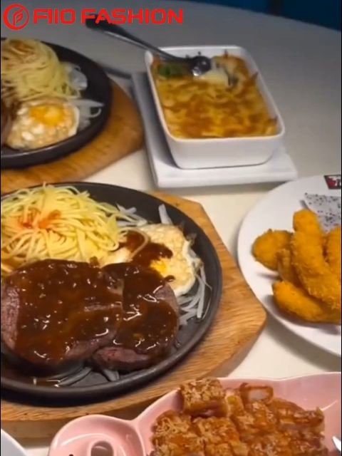 Sizzling Plate ROUND shape design With Handle And Wood base 8 Inch ...