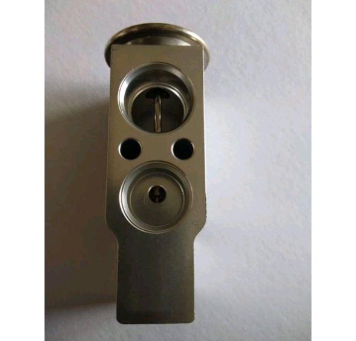Expansion Valve Toyota Vios / Innova / Hiace / Hi-ace / Hi-lux ...