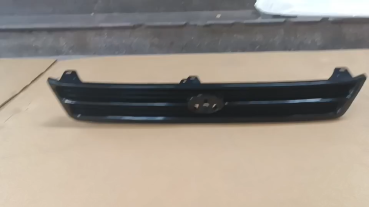 หน้ากระจังรถยนต์ กระจังหน้า Grille ทรงห้าง ตรงรุ่น TOYOTA AT190 งาน ...