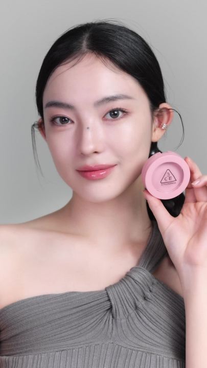 3CE Face Blush, lightweight translucent pigments, silky smooth clump ...