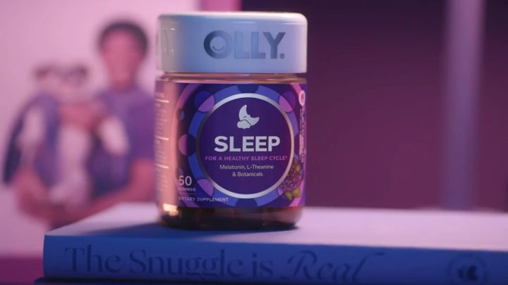 OLLY Sleeping Gummy , deeply Sleep Pill with 3 mg Melatonin, L-Theanine ...