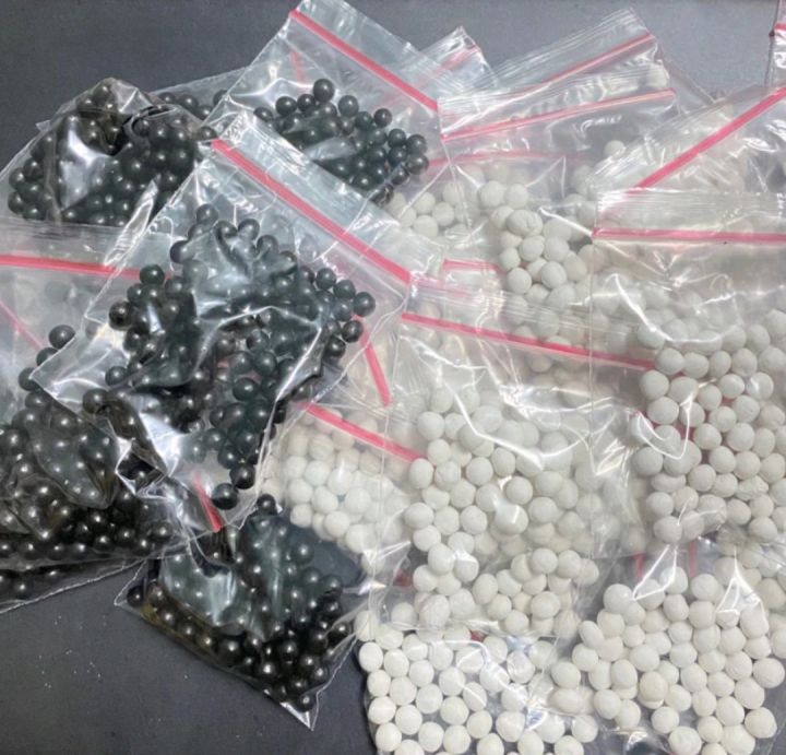 PIL MANJAKANI HITAM + PUTIH | Lazada