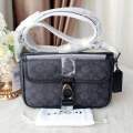 พร้อมส่งที่ไทยแท้ 100% COACH CM337 BECK SLIM CROSSBODY IN SIGNATURE ...