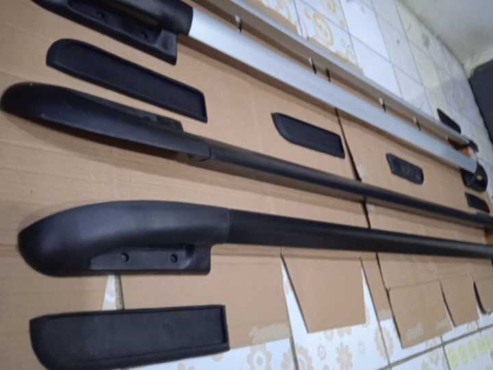ROOF RAIL REL KAKI KAKI CROSS BAR RACK BARANG DI ATAS MOBIL TOYOTA ...