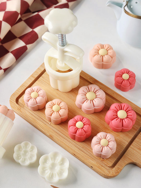 New Moon Cake Press Hand Press Style Home Use Green Bean Cake Baking ...