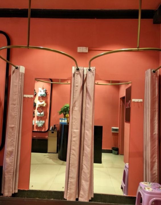 Clothing Store U-Shaped Fitting Rod Dressing Room Fitting Room Circle ...