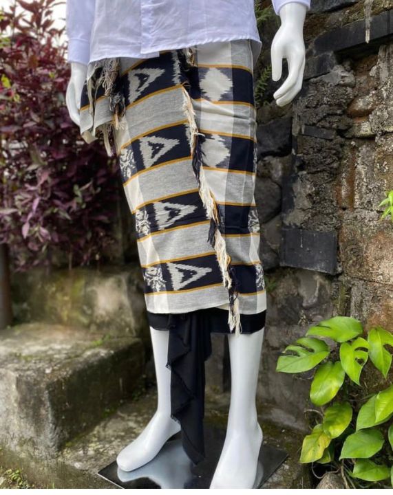 Saputan tenun Ikat poleng|| Saput bali.pakaian Adat Bali | Lazada Indonesia
