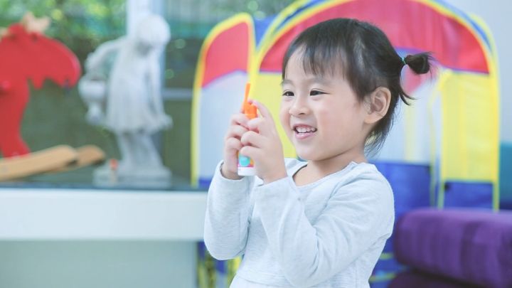 I-Kids Mouth Spray For Kids 15ml ไอคิดส์ เมาท์สเปรย์ รสส้ม,สตรอเบอร์รี่ ...