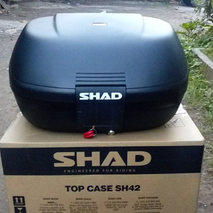 Box Shad sh42 muat 2 helm full | Lazada Indonesia