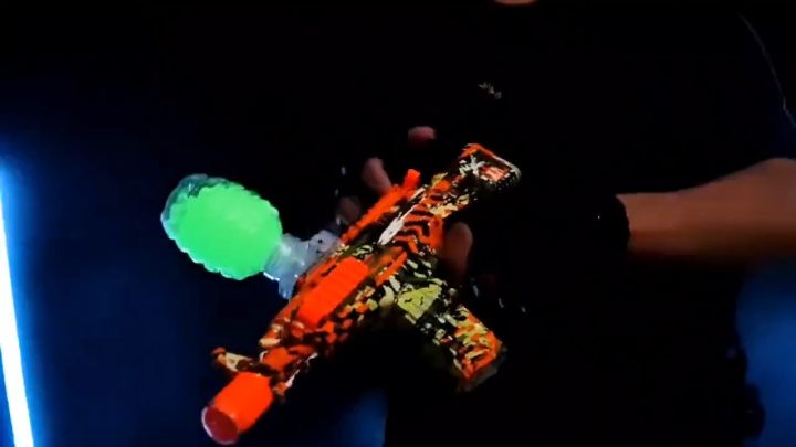 KuiCurMiNi AK-47 Gel Blasters Lighting Glow in The Dark Gel blaster ...