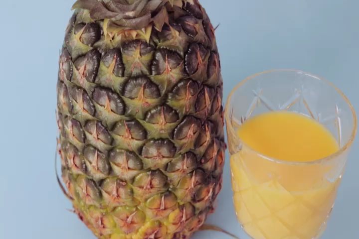 Royale Grocer Fresh Premium Pineapple MD2 (1.2kg - 1.7kg) - very sweet | Lazada