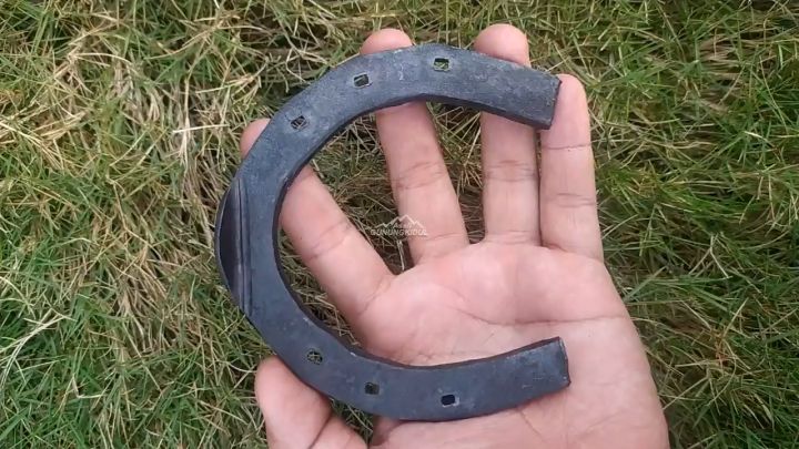 Satu Set 4 buah Sepatu Kuda Tapal Kuda Ladam | Lazada Indonesia