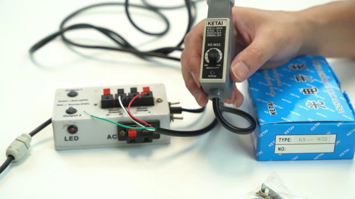 Photoelectric switch color sensor 24V color mark sensor KS-W22/G22/R22 ...