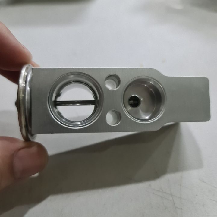 Toyota Innova Front Expansion Valve front 2005-2015 (Block Valve) Denso ...