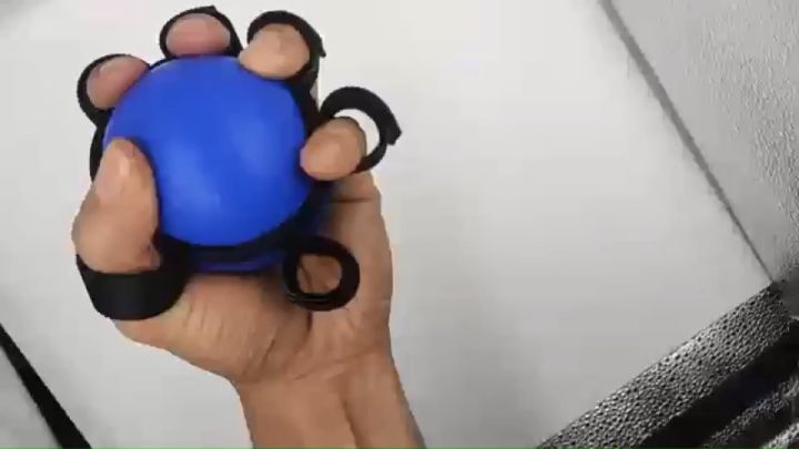 Stroke hand grab ball anti-spasmodic hemiplegia recovery finger fitness ...