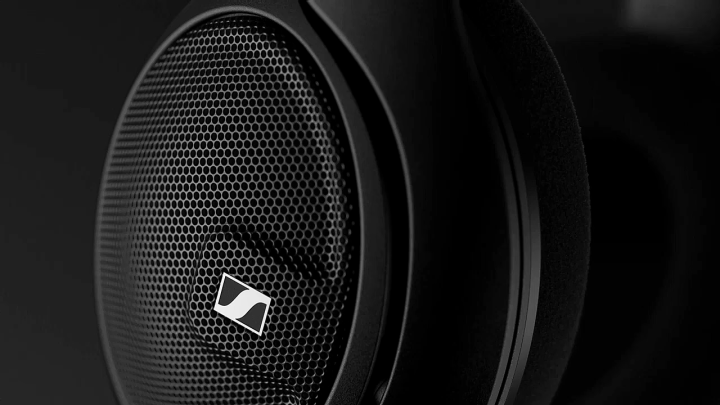 Sennheiser HD560S Over Ear Audiophile Headphones -Neutral Frequency ...