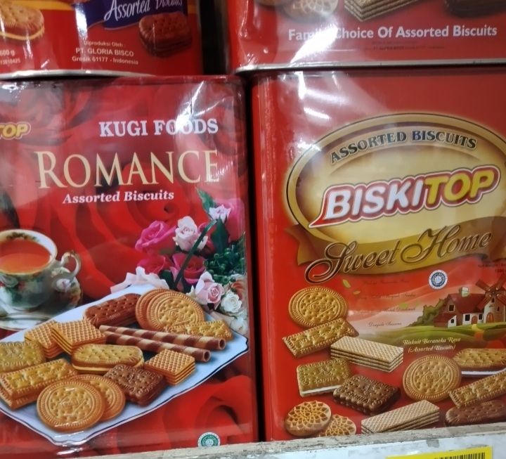 Kugi Romance Assorted Biscuits 700g | Lazada Indonesia