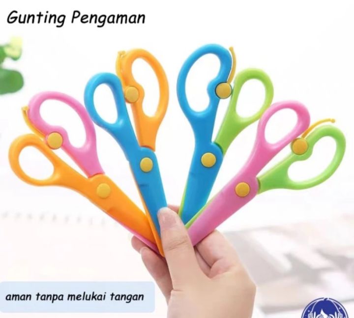Gunting Plastik Anak Anak / Gunting Plastik Zig Zag Scissors For Kids ...