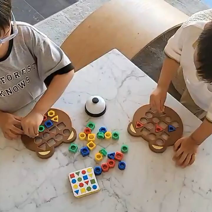 TAIYO Mainan Anak Puzzle 3D Geometri Shape Matching Game Bentuk Warna ...