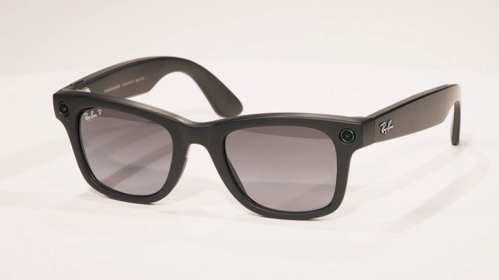 Ray-Ban Meta Skyler Smart Glasses with Meta AI - Audio, Photo - Video ...