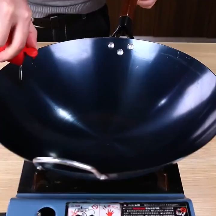 Non Stick Wok Black Carbon Steel Wok for Gas Stove Original Cast Iron ...