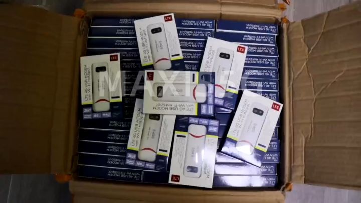 Wireless 4G LTE WiFi Router Modem Universal SIM Card 150Mbps USB Mini ...