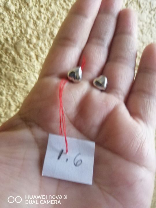 18k Saudi Gold White Heart shape Stud earring only at 3300 per gram ...