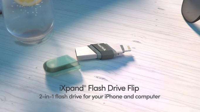 SanDisk iXpand Flash Drive Flip for iPhone/iOS (64GB/128GB/256GB ...